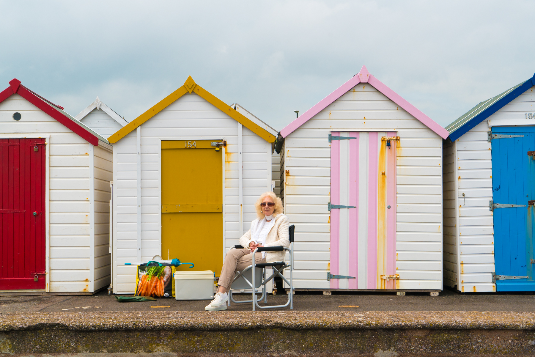 CLOSE UP: Kim Aldis - The Beach Huts of Paignton – Shutter Hub